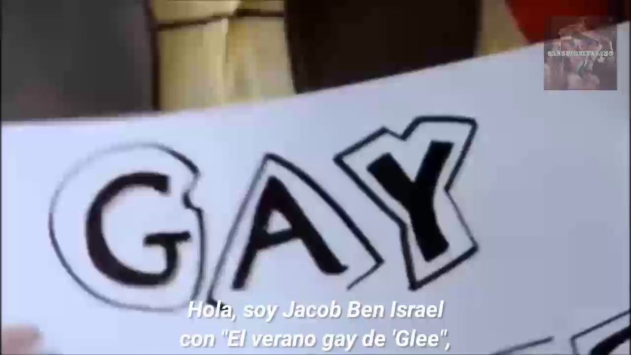 GLEE: JACOB BEN ISRAEL ENTREVISTA AL CORO SOBRE SU VERANO 2X01 - YouTube
