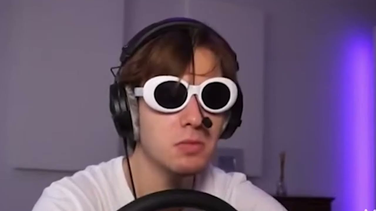 (EUROBEAT) @MuYe - CRAZY LITTLE LOVE (@MuYe SAYING EUROBEAT) - YouTube