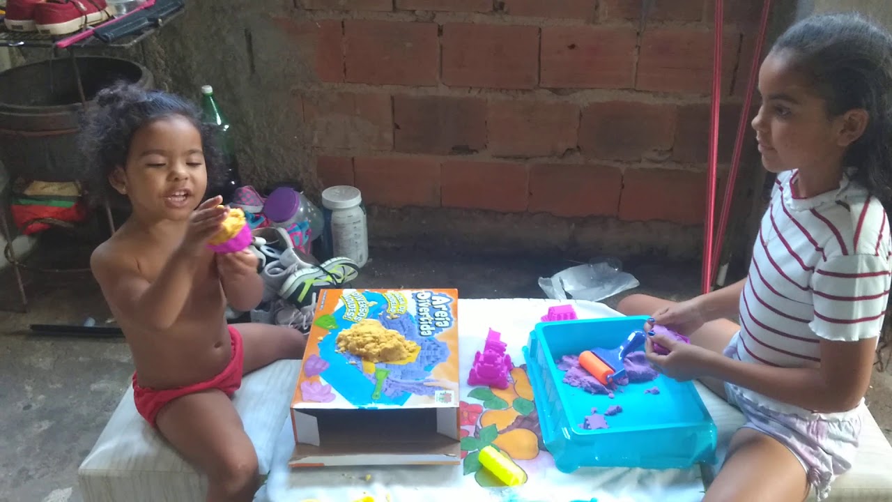 Brincando Com A Irmãzinha Youtube