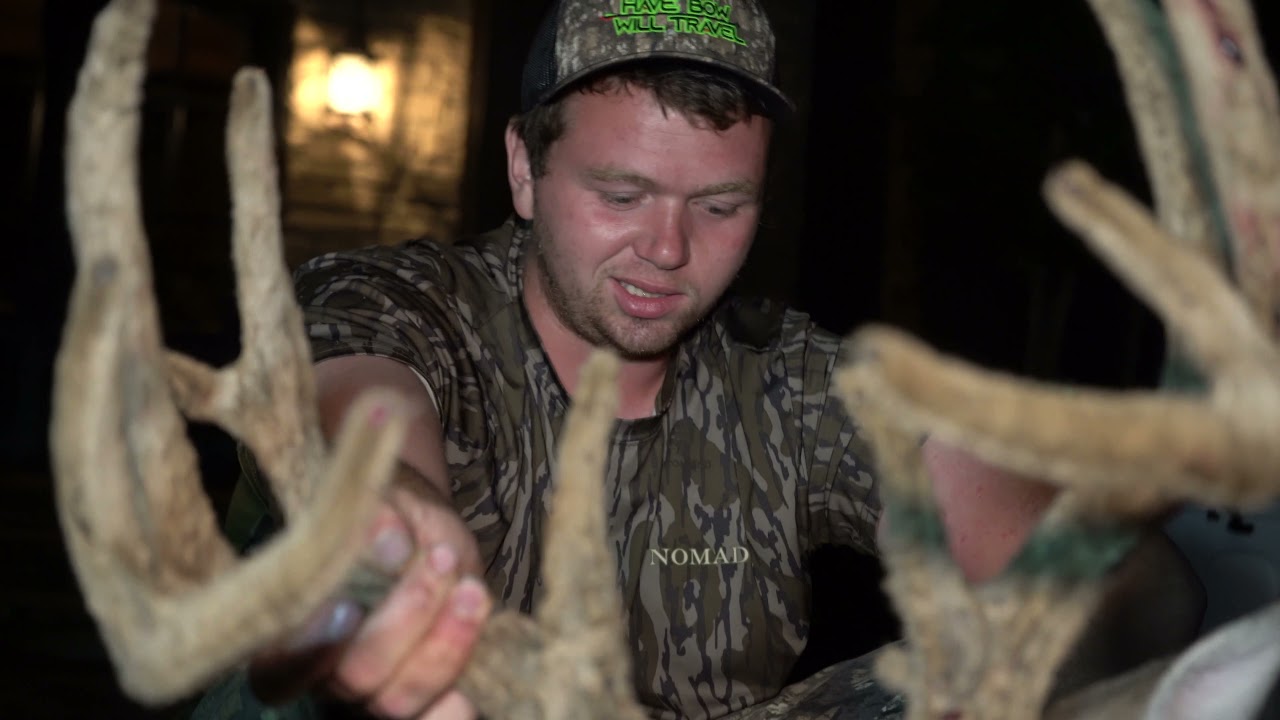 Season pass holder Tanner hammers a 165+ inch full velvet buck | 2021 ...