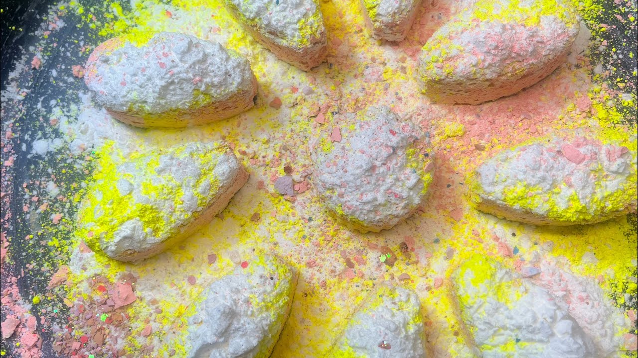 Flowers 💐 topped with cornstarch and yellow powder - YouTube