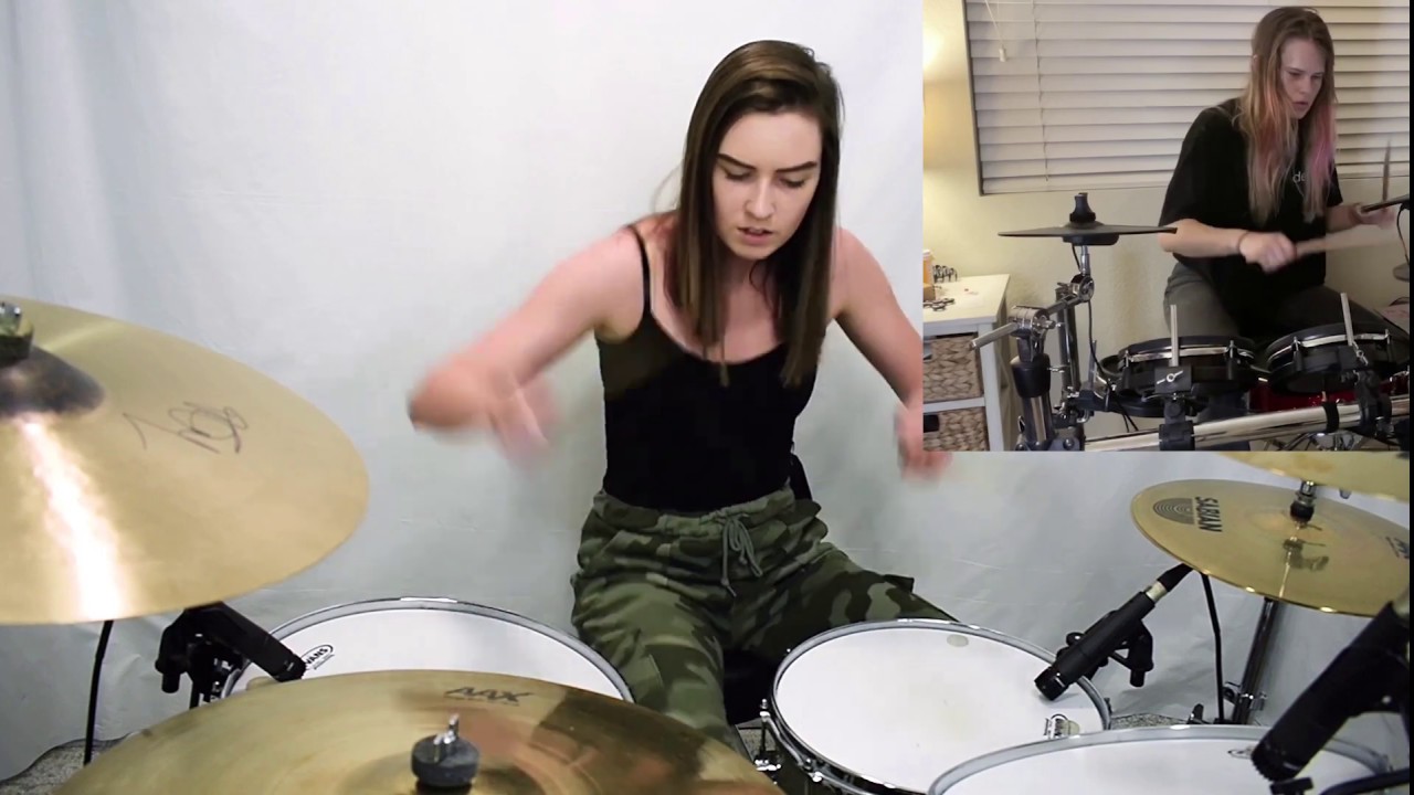 4 drummer girls 150bpm - YouTube