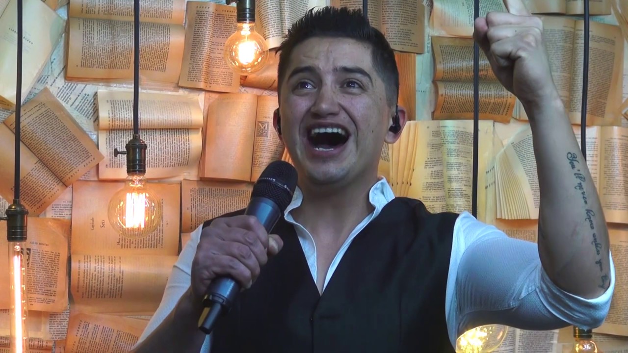 Jonatan Castro Tu Voz Enrique Guzmán - YouTube