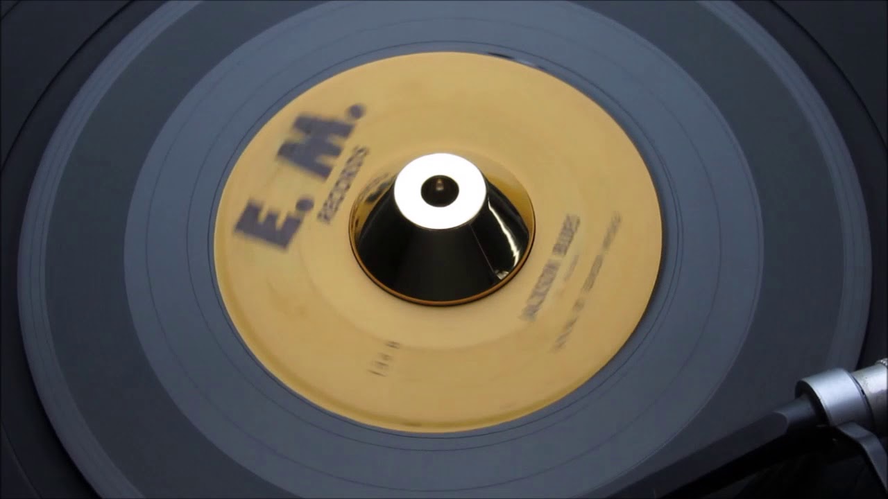 Elmon Mickle - Jackson Blues - E. M. : E. M. 132 (45s) - YouTube
