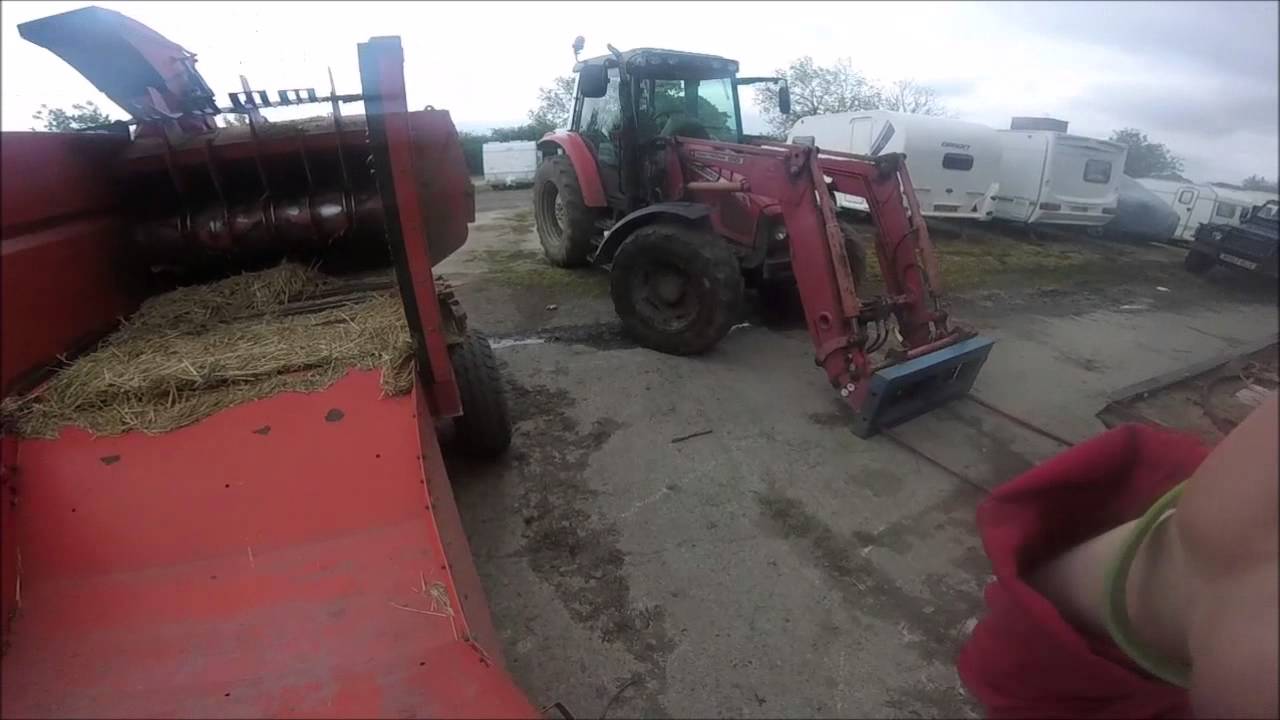 Update and Washing tractor and straw chopper - YouTube