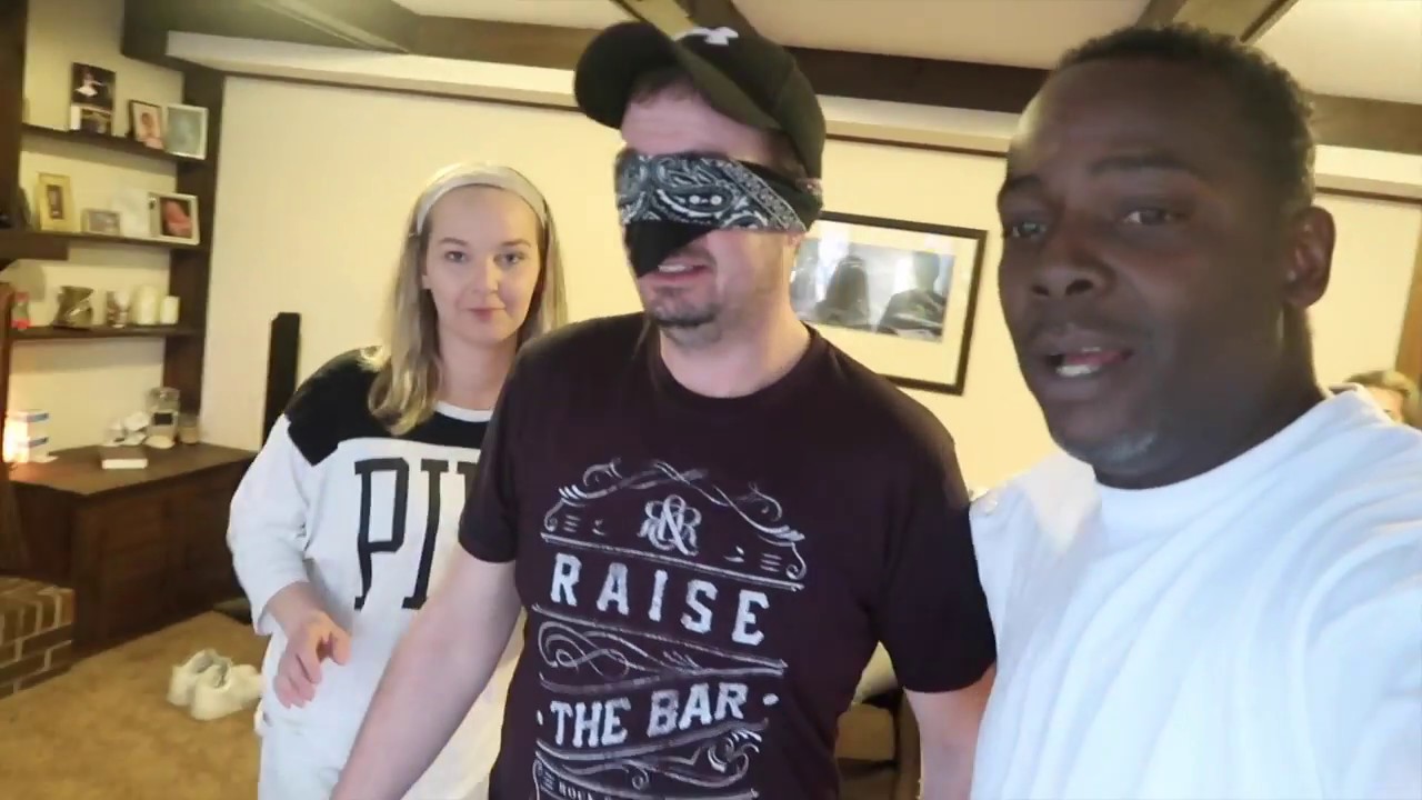 INSANE MOUSE TRAP PRANK ON FRIEND (100 MOUSE TRAPS) - YouTube