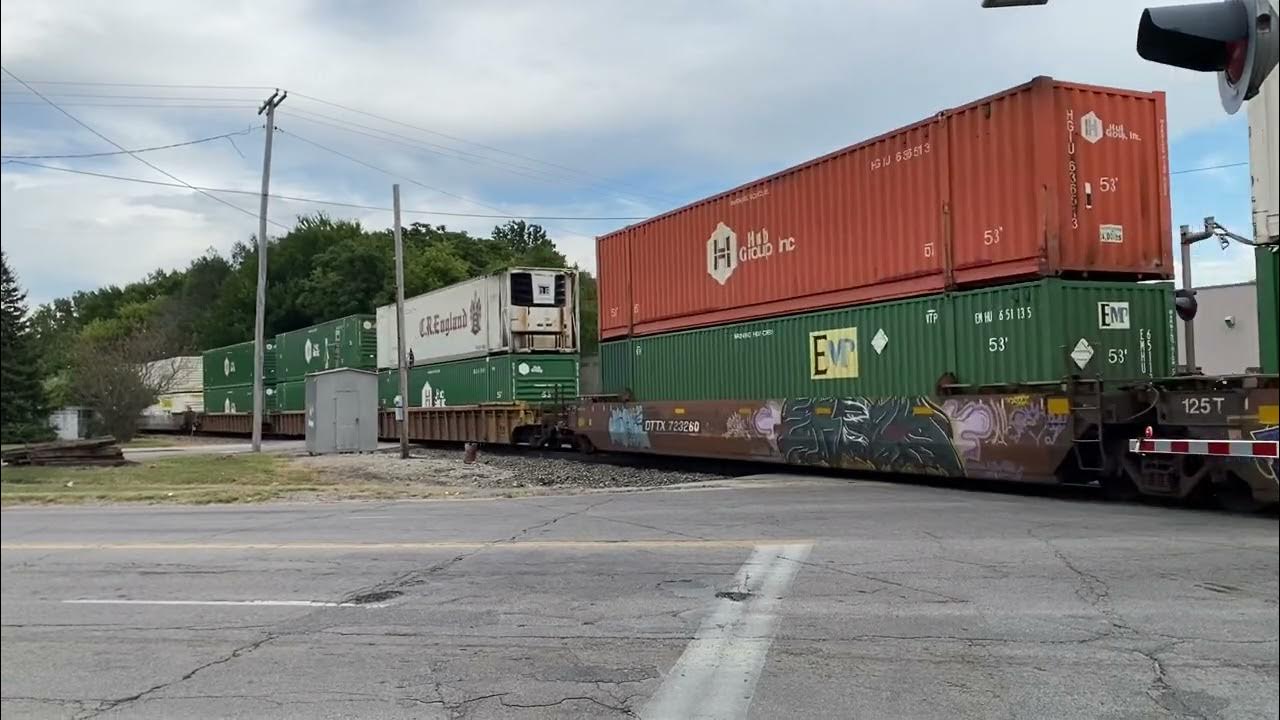 NS 26C passing by the Muncie Depot with 3 NS leaders - YouTube