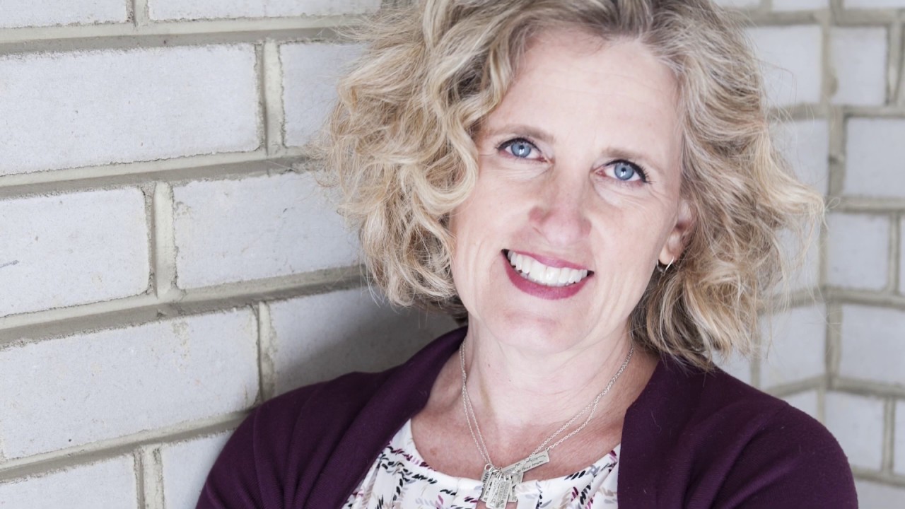 Truly Amazing Woman: Juli Briskman, the woman who flipped off Trump is ...