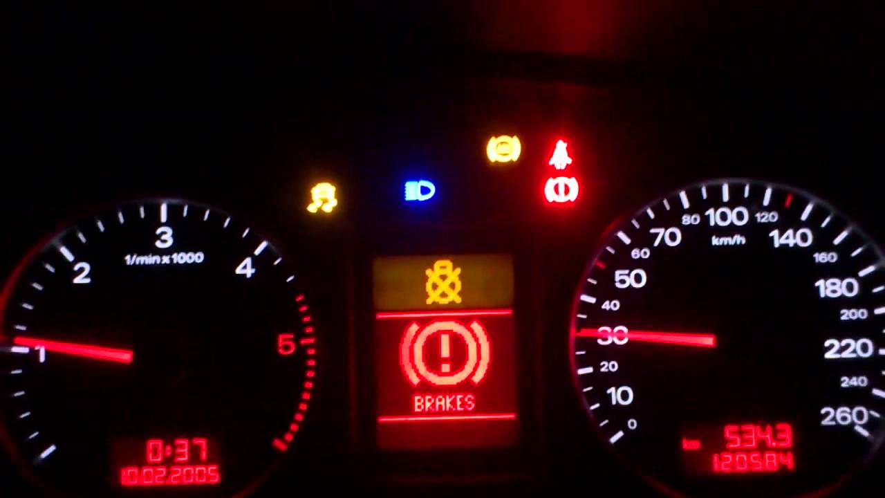 Audi a4 b7 fatal error - YouTube