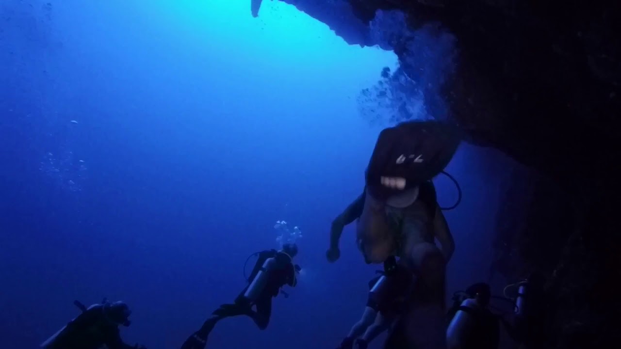 Scuba Diving the Great Blue Hole Belize (2018) - YouTube