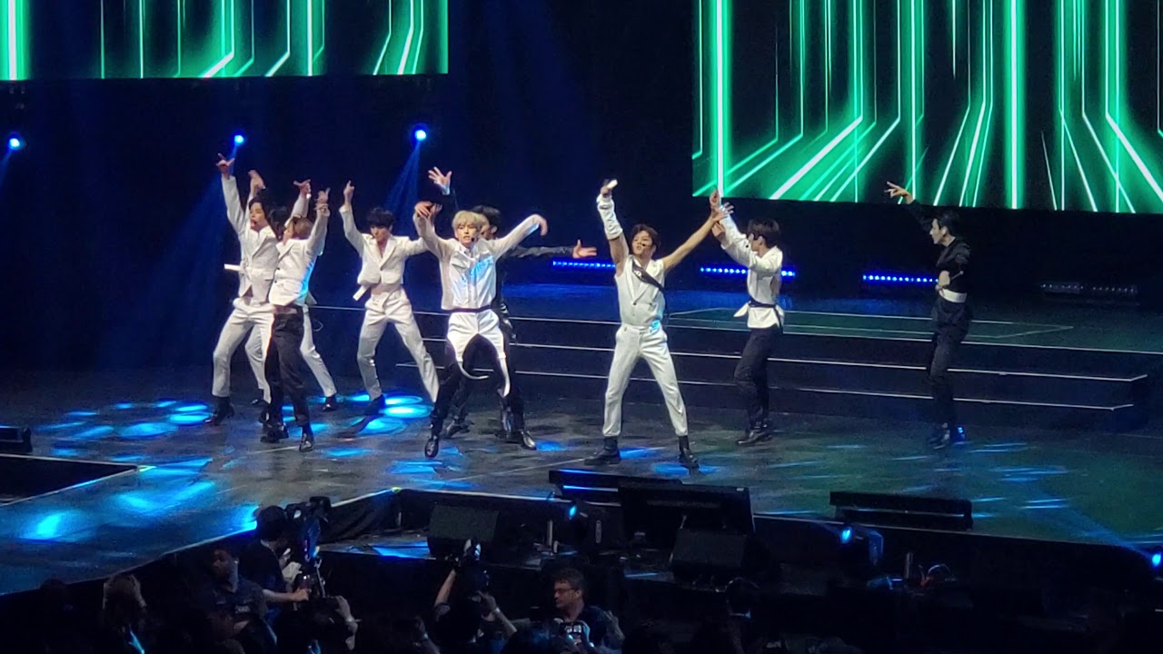 190707 SF9 - RPM @ KCON NY 2019 Day 2 - YouTube