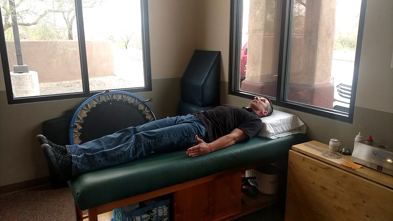 Tin man supine core exercise - YouTube