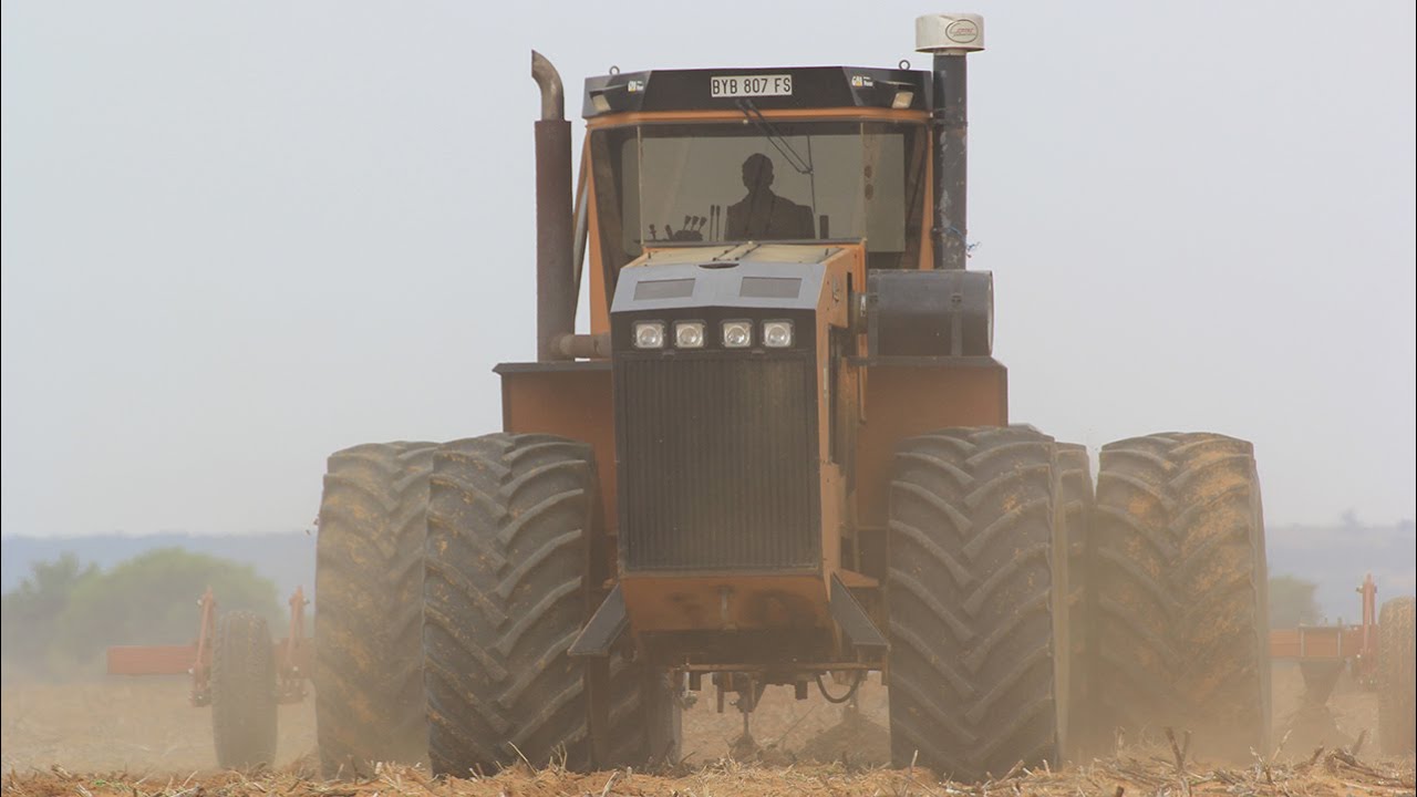 ACO 350 / ACO 2000-350 with CAT C-15 pulling heavy subsoiler on South ...