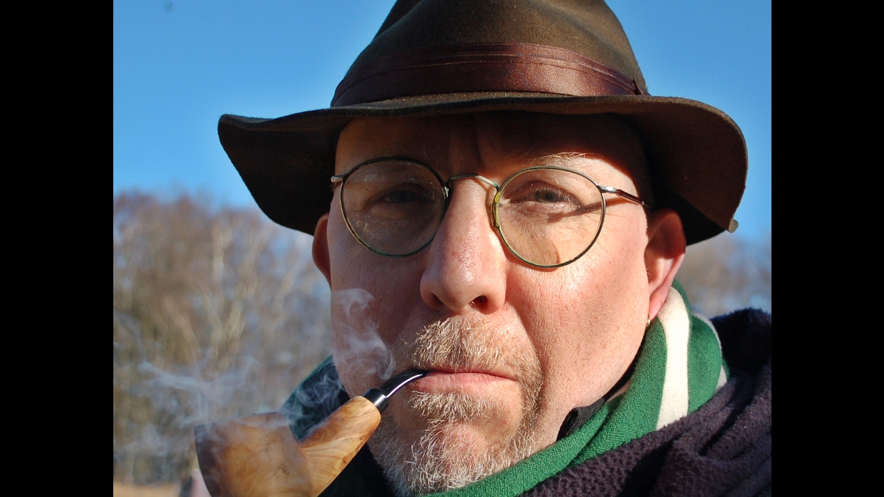 A new pipe and a few words about "snus" - YouTube