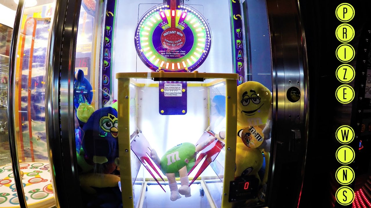 Arcade Prize Wins! How Many Plush Toys Can We Win? 賞金獲得 - YouTube