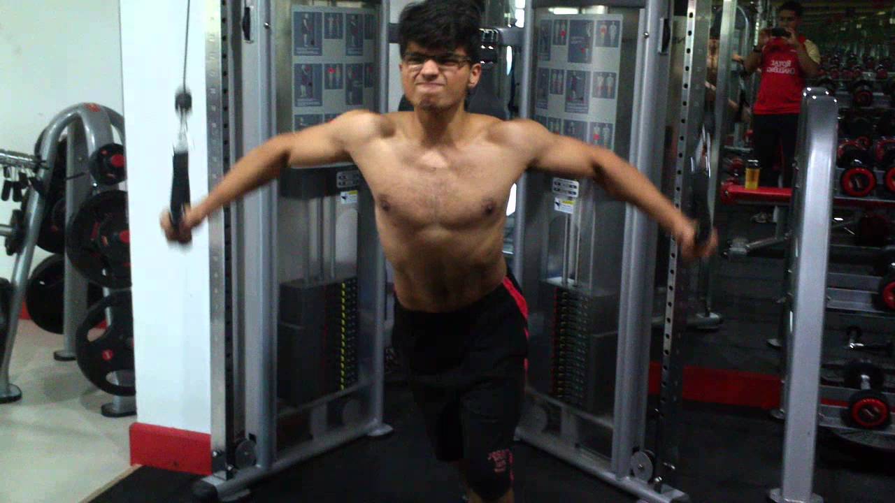 chest workout in snap fitness India - YouTube