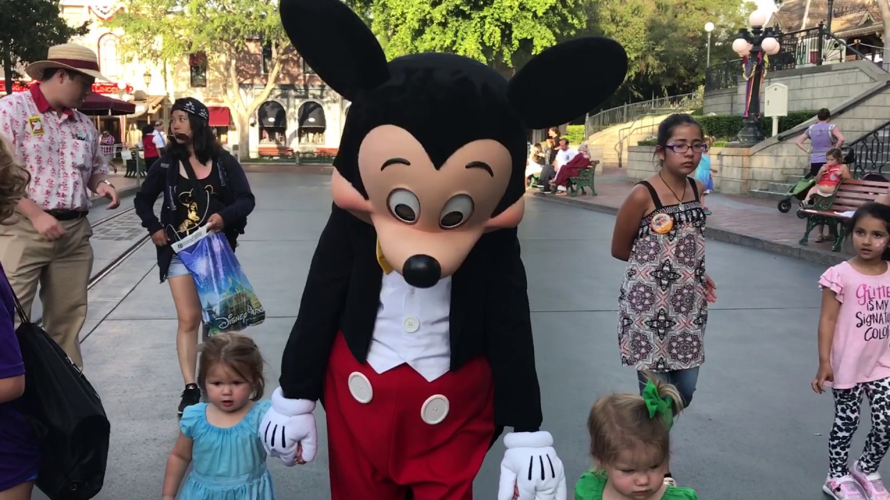 Wendy & Peter's Magical Time with Mickey in Minnie - YouTube