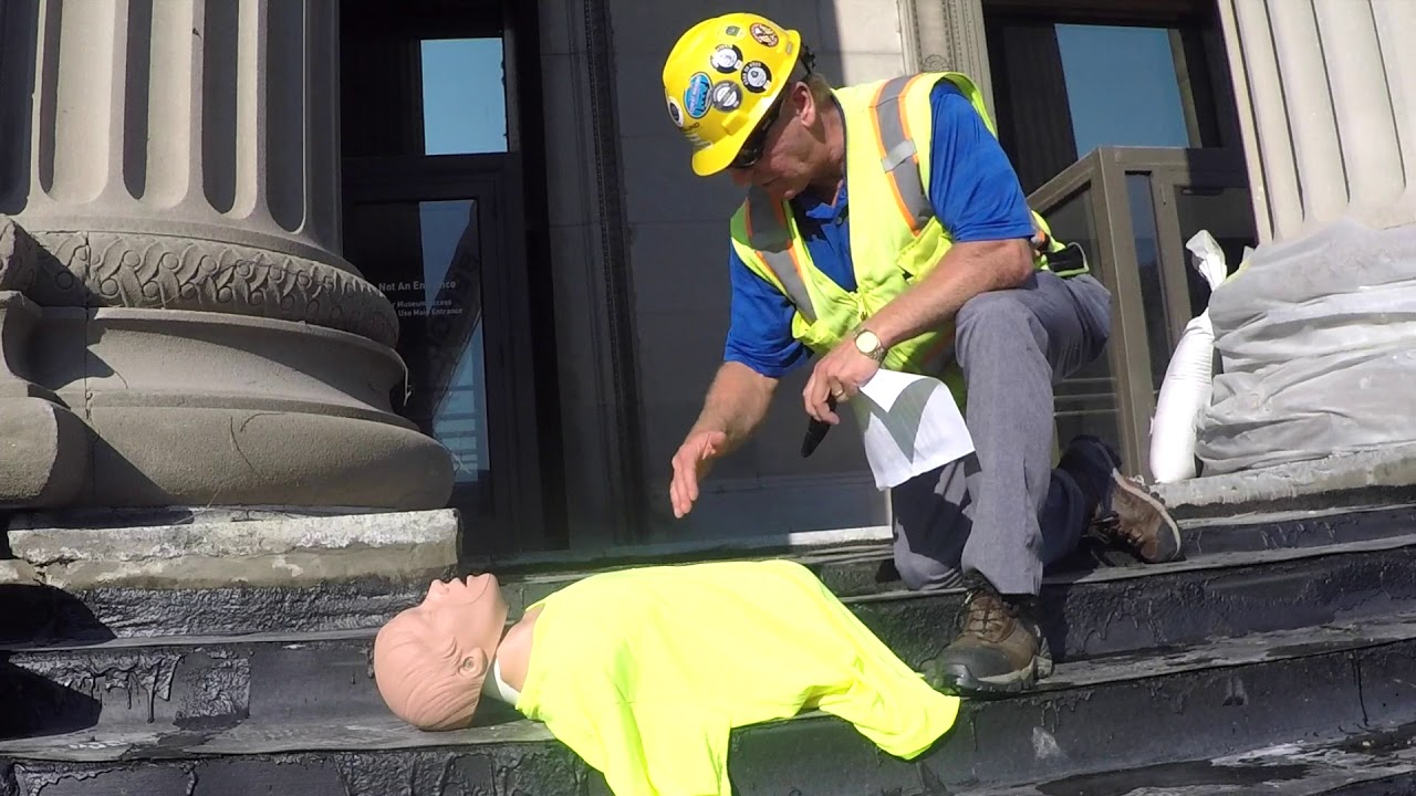 Toolbox Talk: First Responder - YouTube