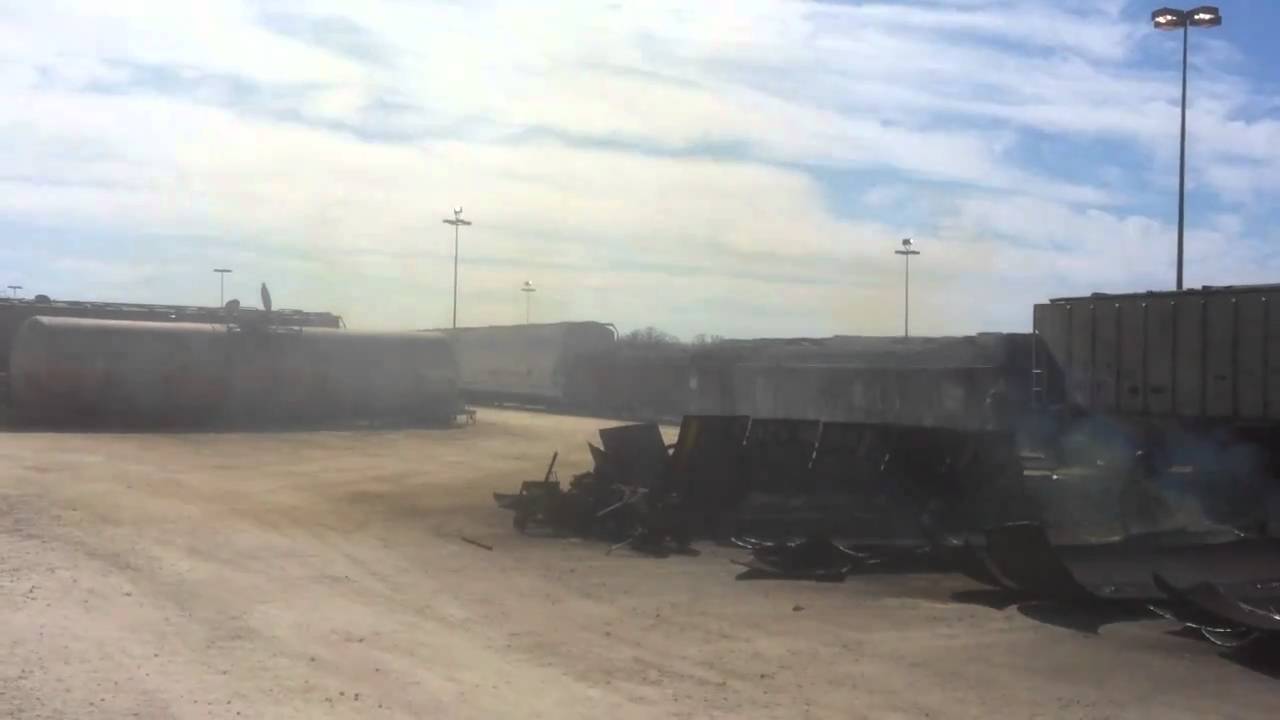 Railroad Tank Car Scrapper Cutting up a Tank Car - YouTube