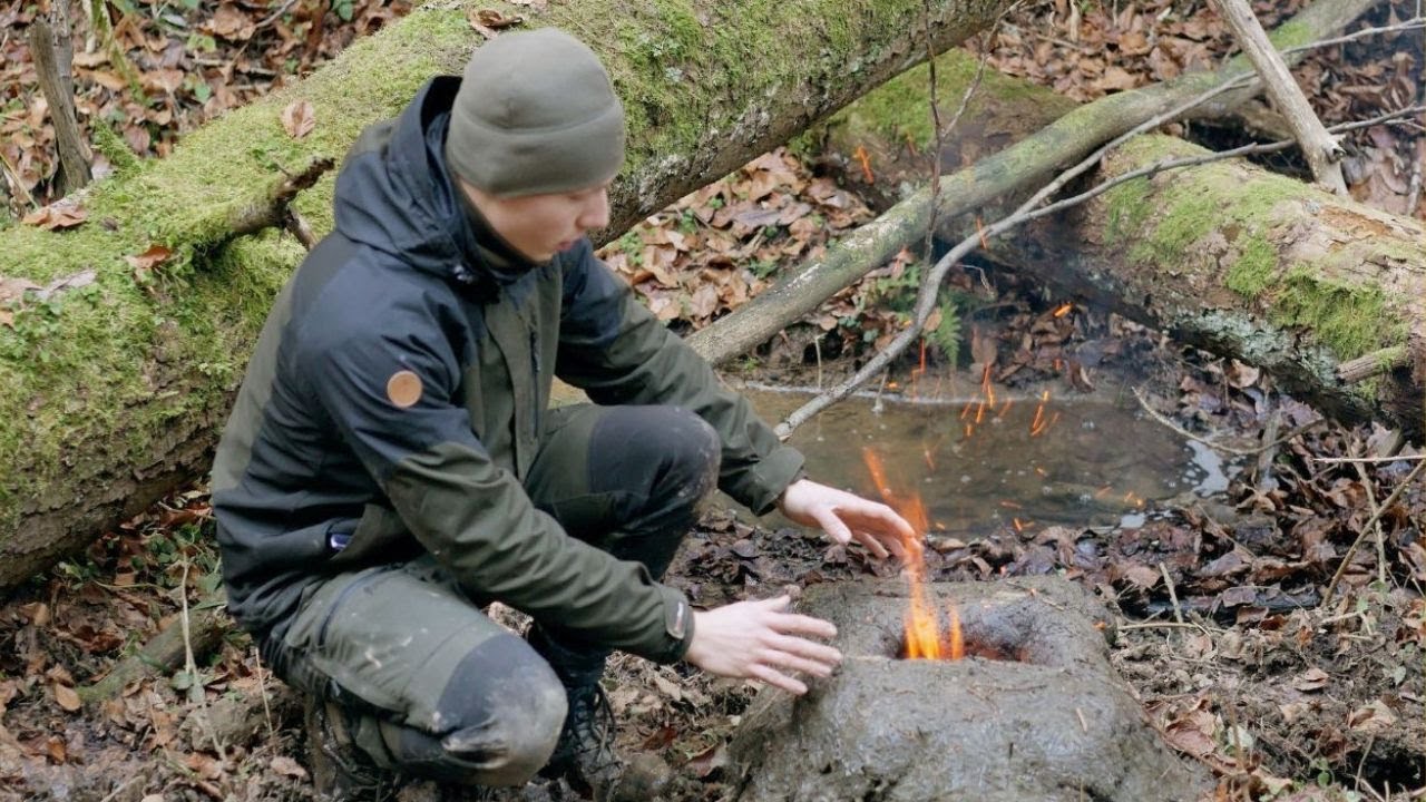 Building A Primitive Bushcraft Oven - YouTube