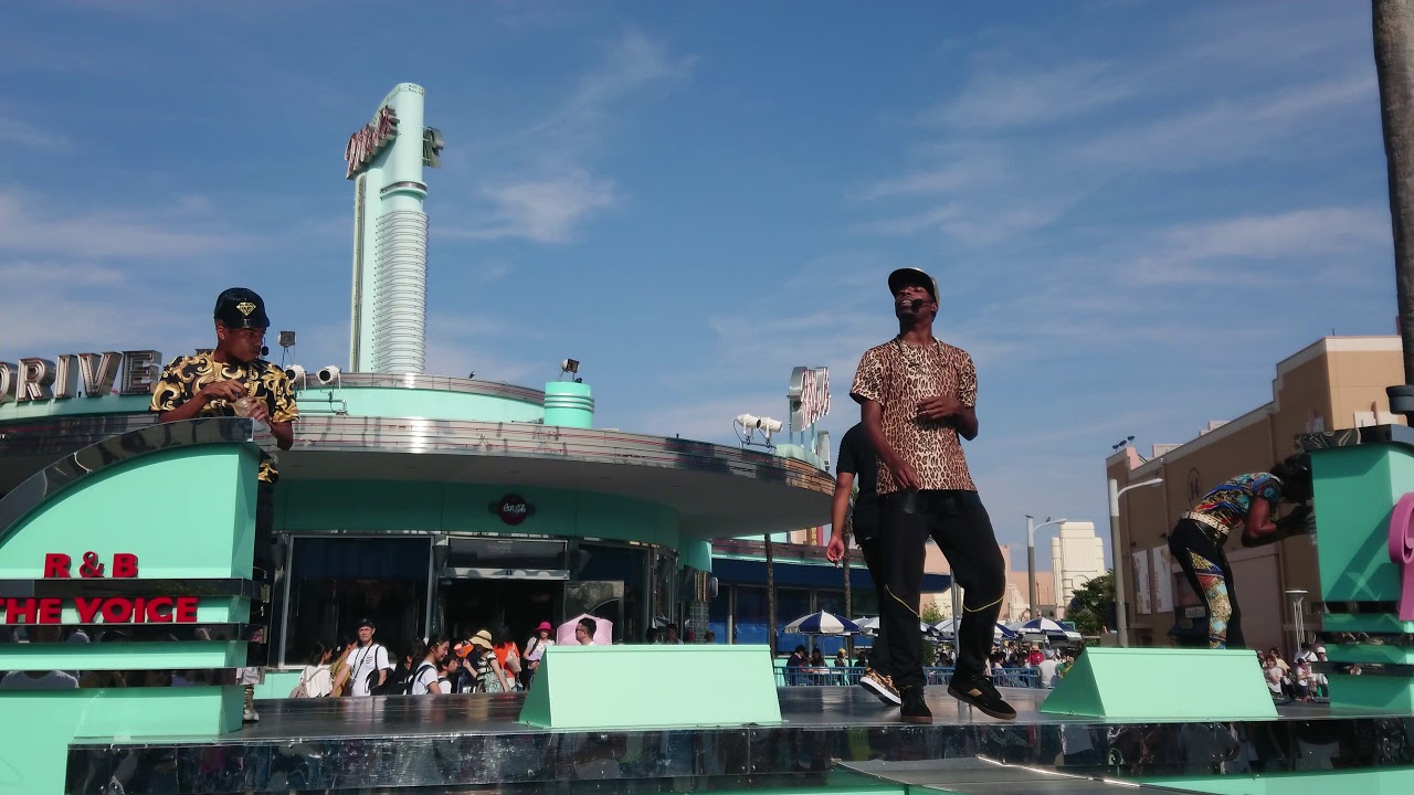 USJ R&B ザ・ボイス 2017/08/20(日) 15:30 - YouTube