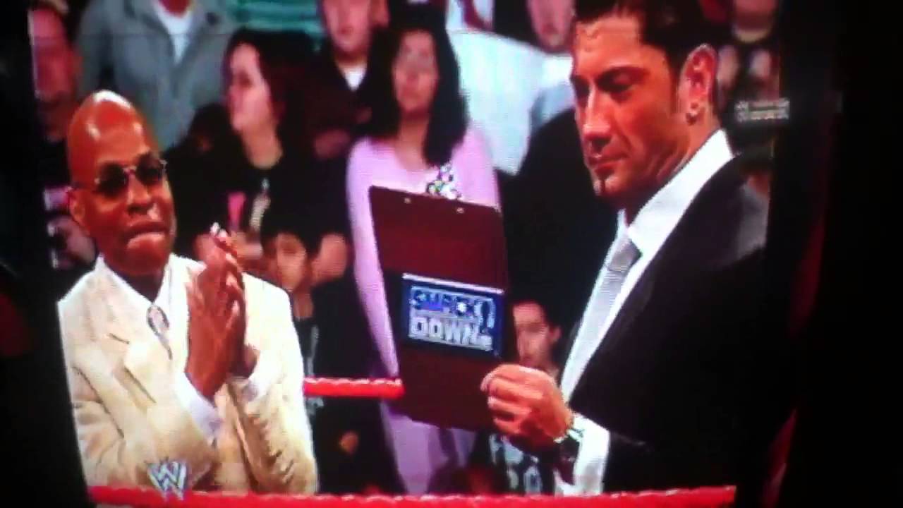 WWE Batista turns on Evolution - YouTube