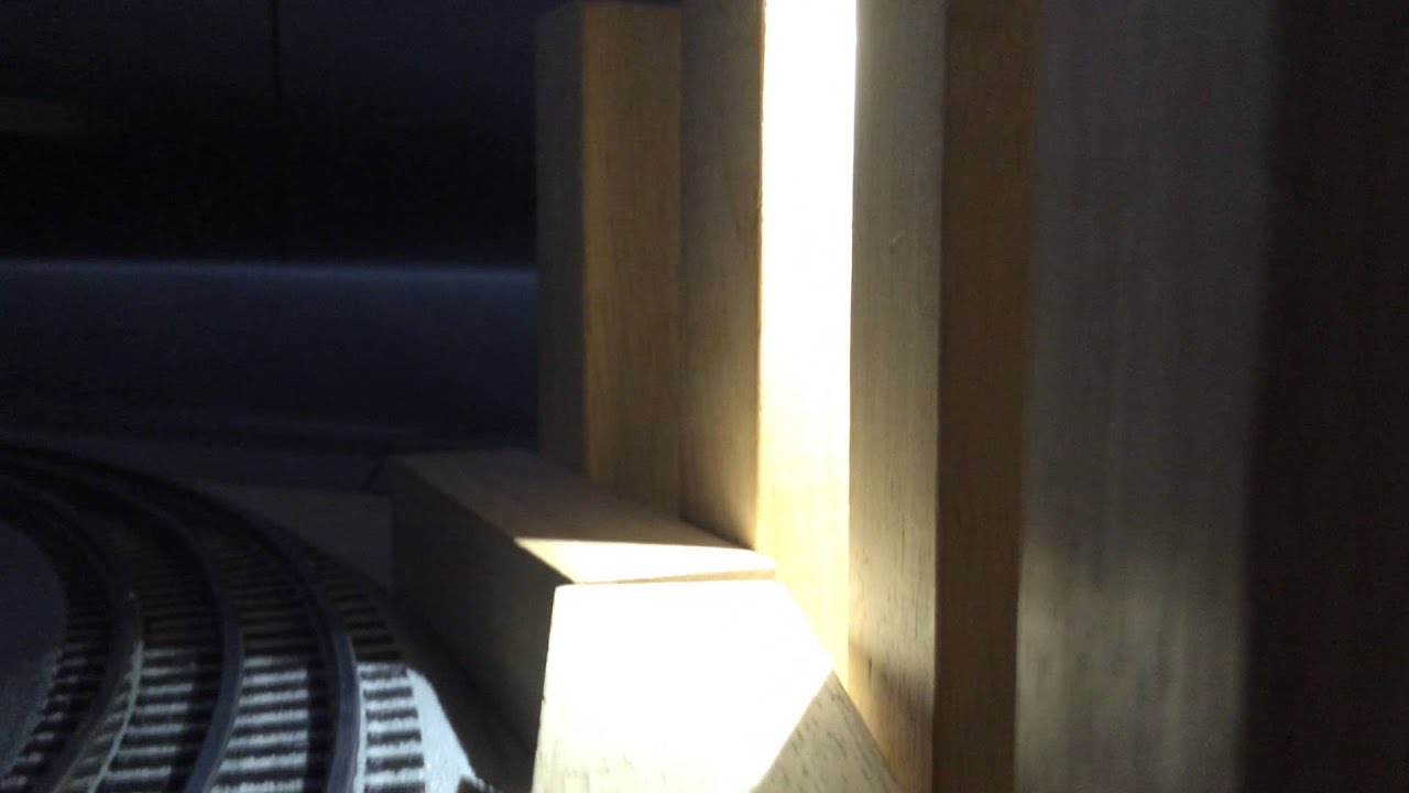 MTH R142A Protosound 3 Subway Set - The new 14th Street Station - YouTube