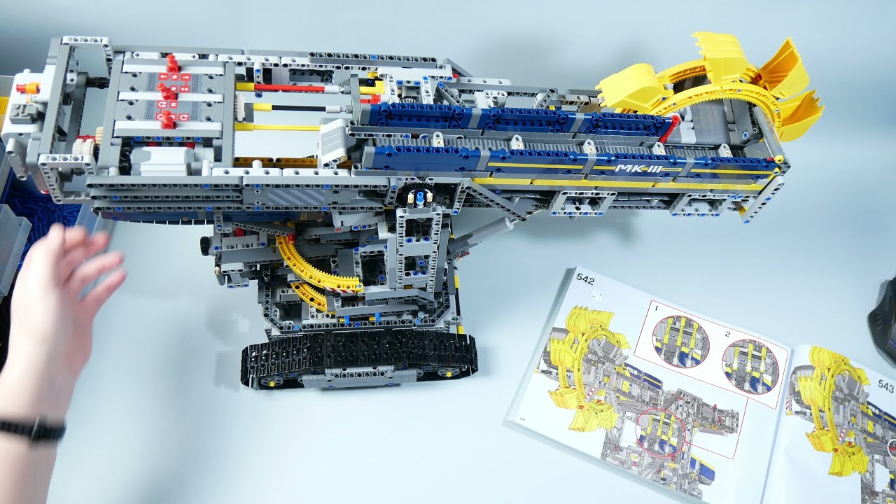 LEGO Technic 42055 Bucket Wheel Excavator Speed Build - YouTube