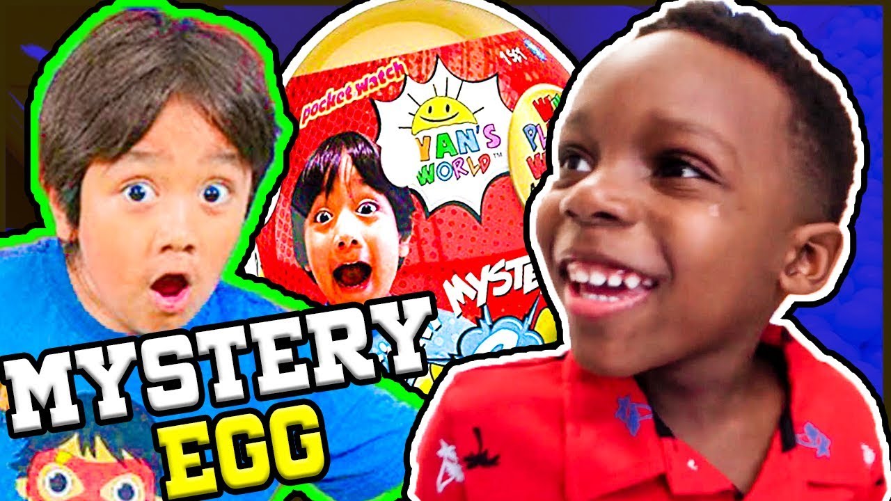 SEARCHING FOR RYAN'S TOY REVIEW GOLD MYSTERY EGG AT WALMART! - YouTube