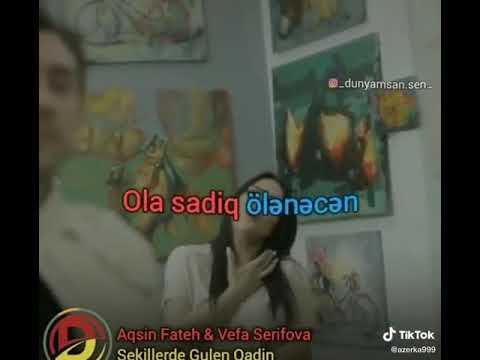şəkilərdə gulən qadın♡♡