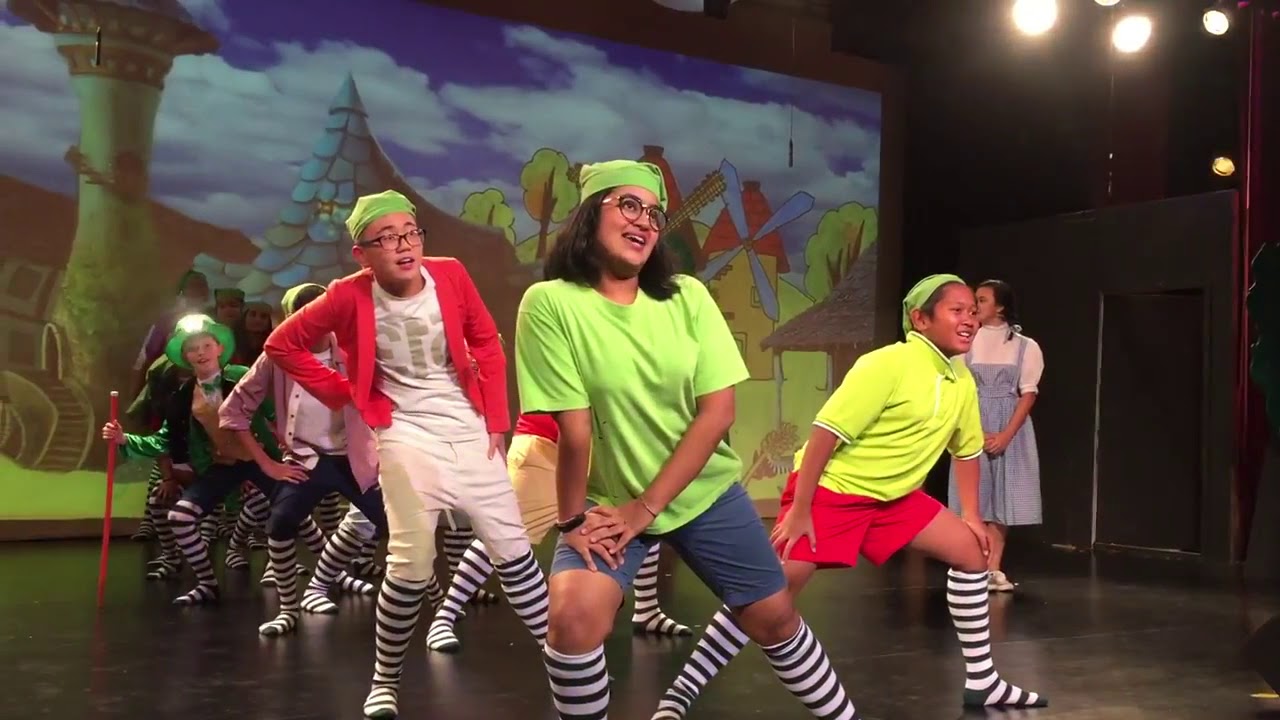 Luca Phoenix as the Mayor of the Munchkins in The Wizard of Oz December ...