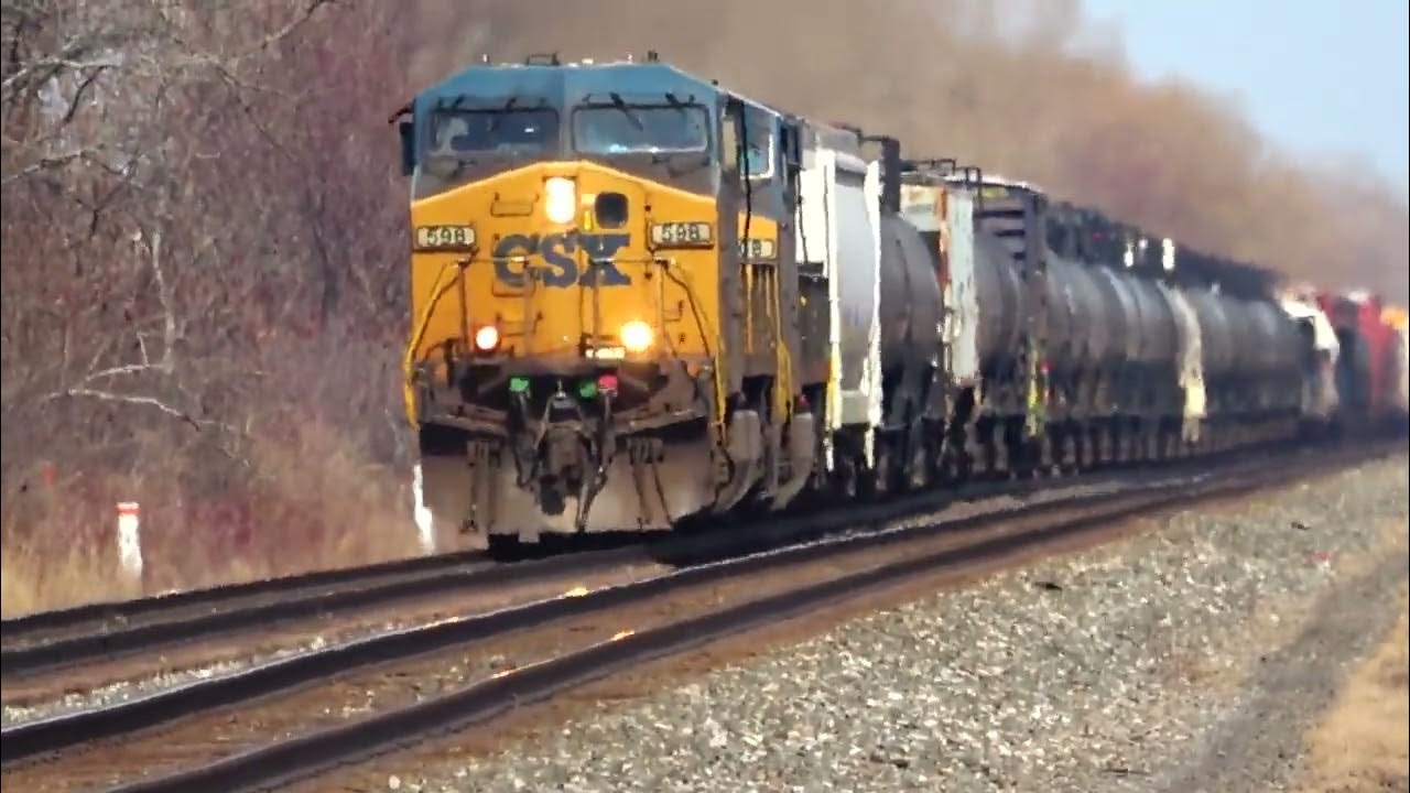 CSX Train Meets SpongeBob Train! Big CSX Manifest Train! CSX Train Long Range View + More trains ...