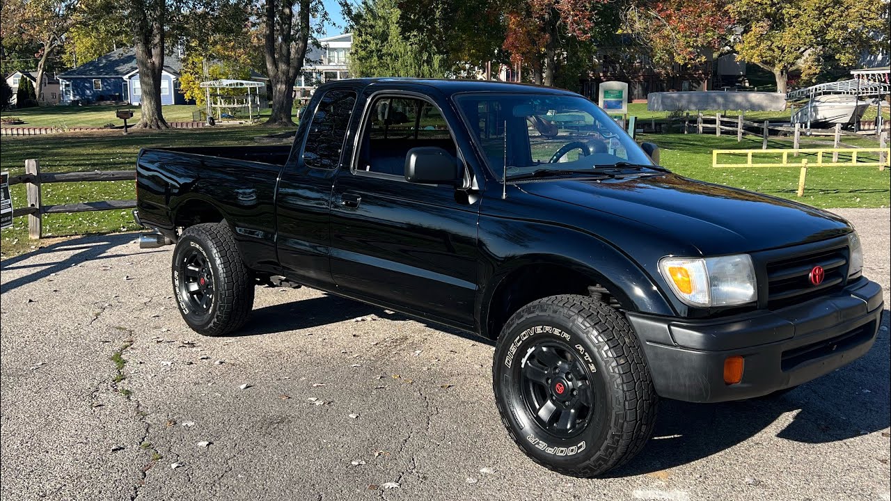 1st Gen Toyota Tacoma restoration update 2024 after paint. - YouTube