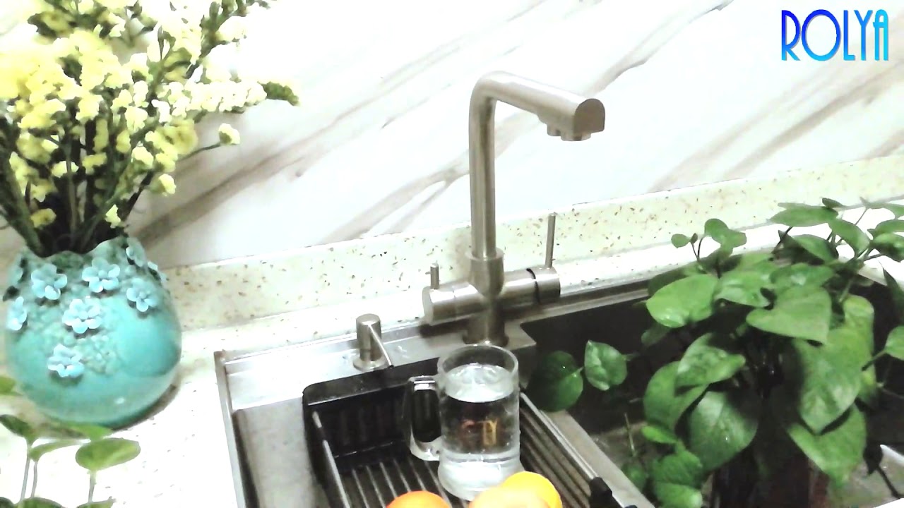 ROLYA Four Way Kitchen Faucet, 4-in-1 mixer tap delivers hot and cold ...