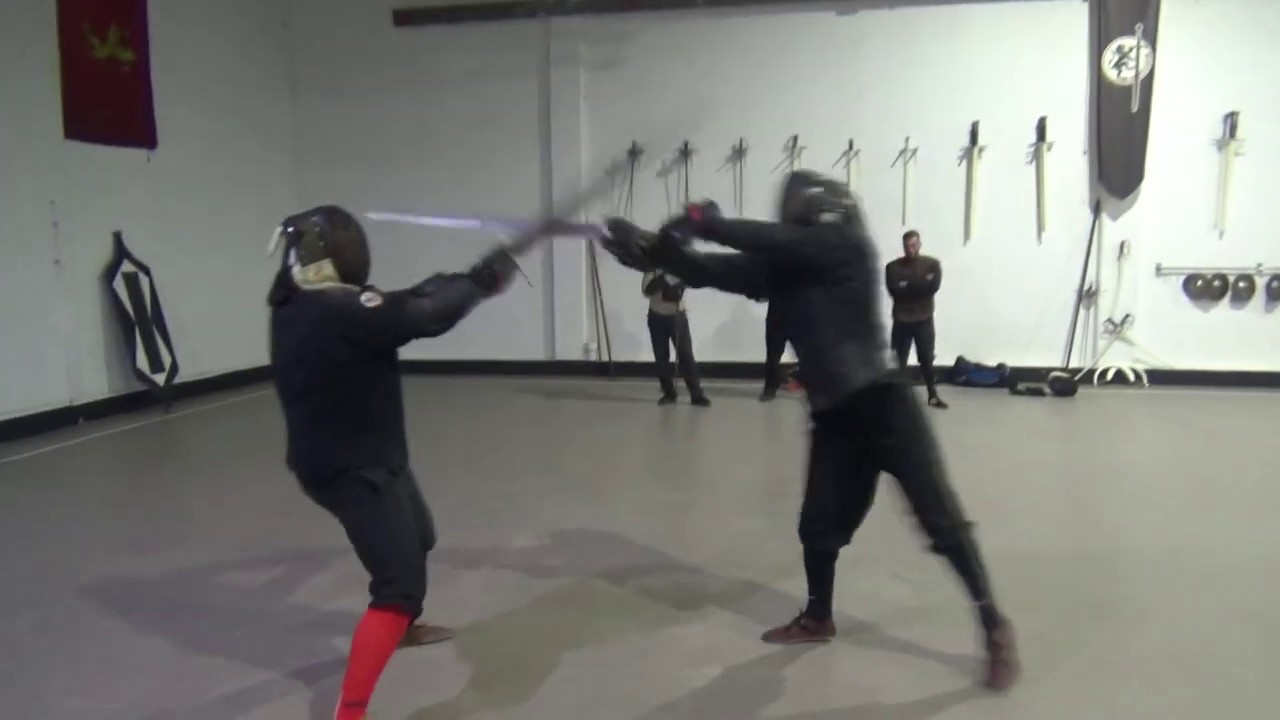 HEMA | Steel Longsword Sparring | Sala Batallador - YouTube