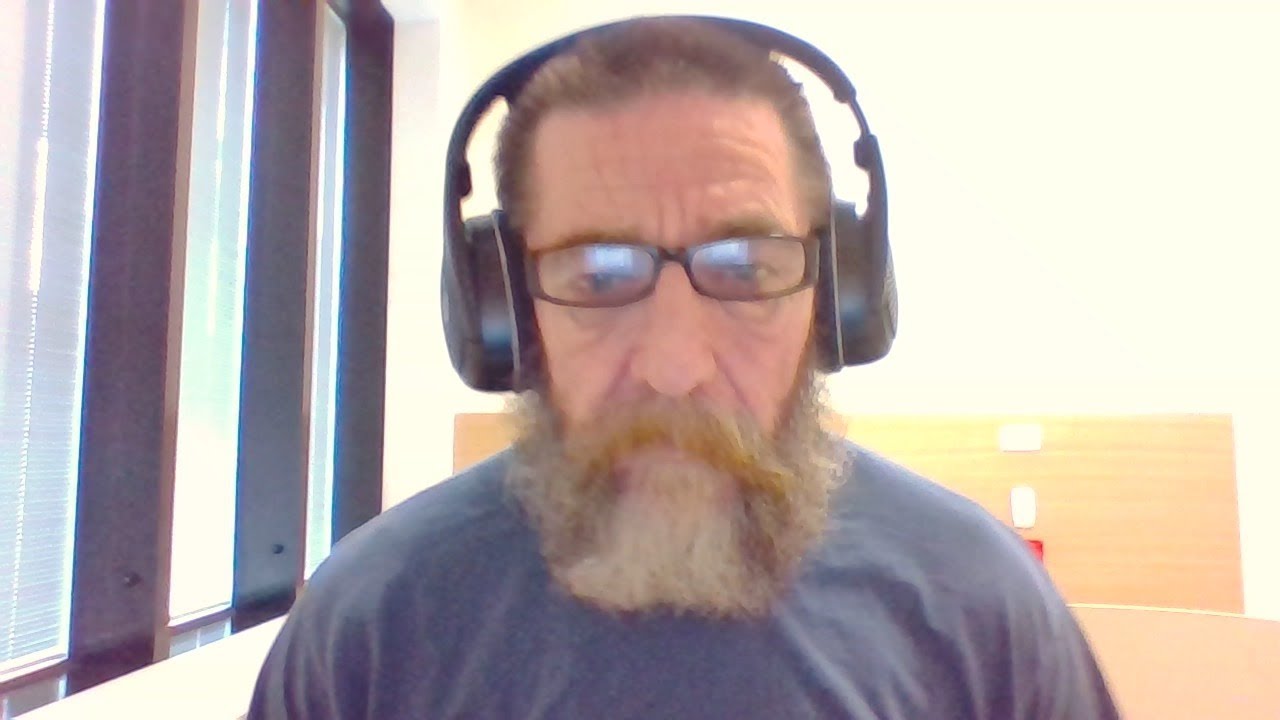 MOOSE MAGGS POETRY - MAGIC WHITE LIES! - YouTube