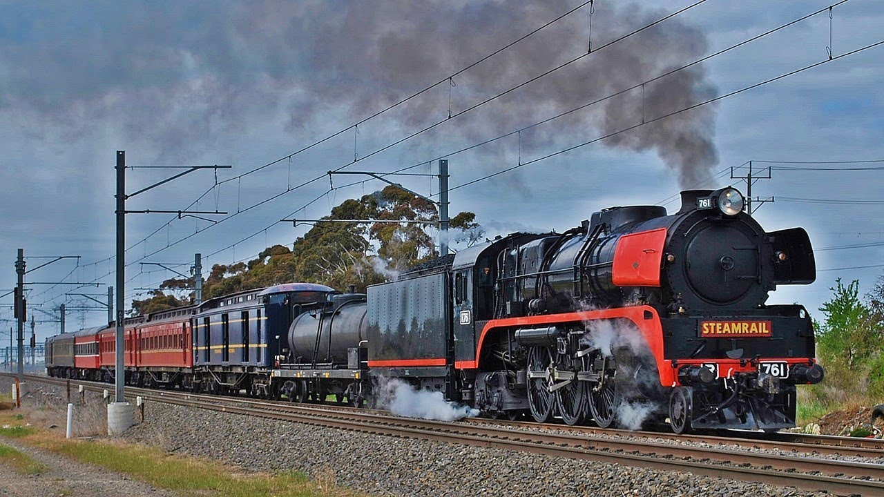 Steamrail - Private Charter Train to Castlemaine | R761 - YouTube