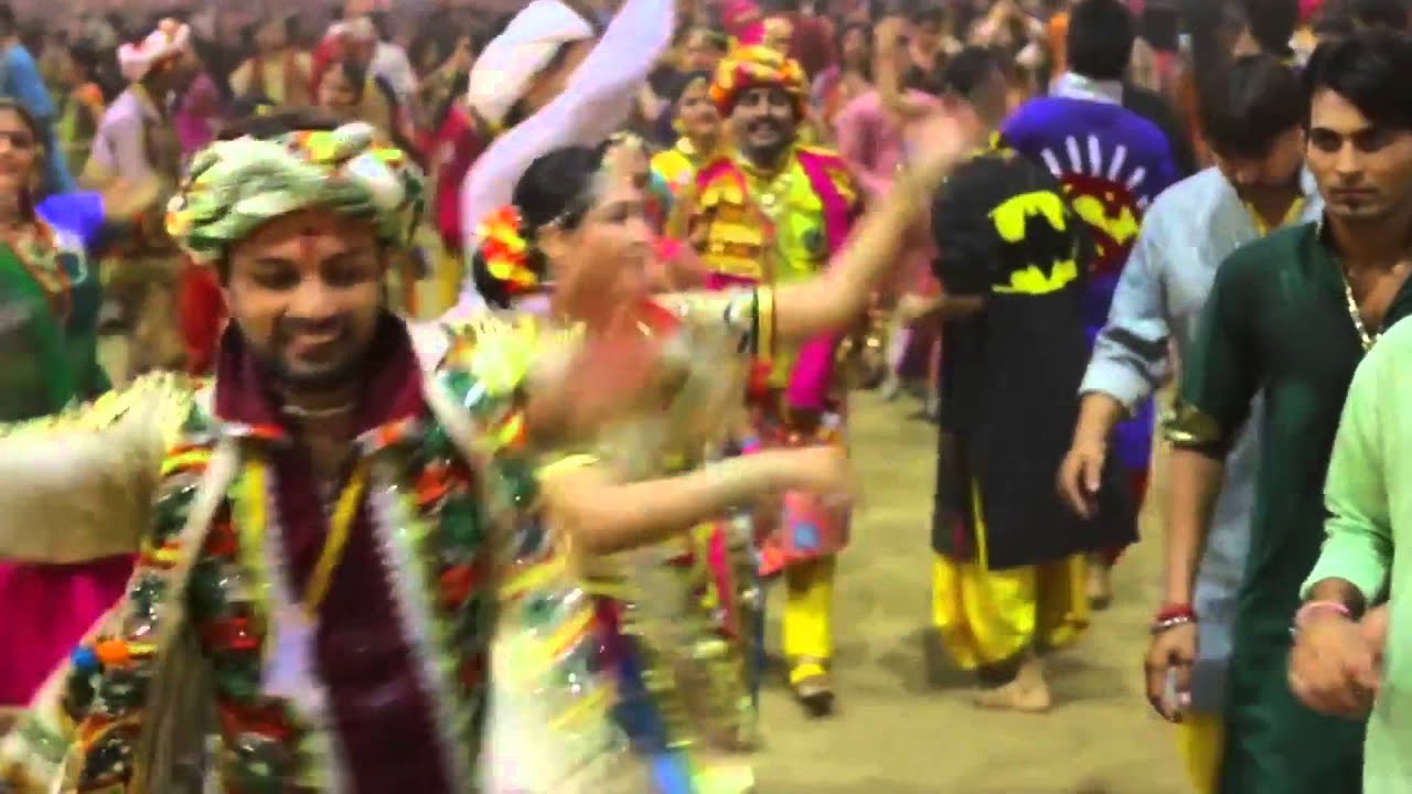 United Way Garba Mahotsav 2015 - Intro video - YouTube