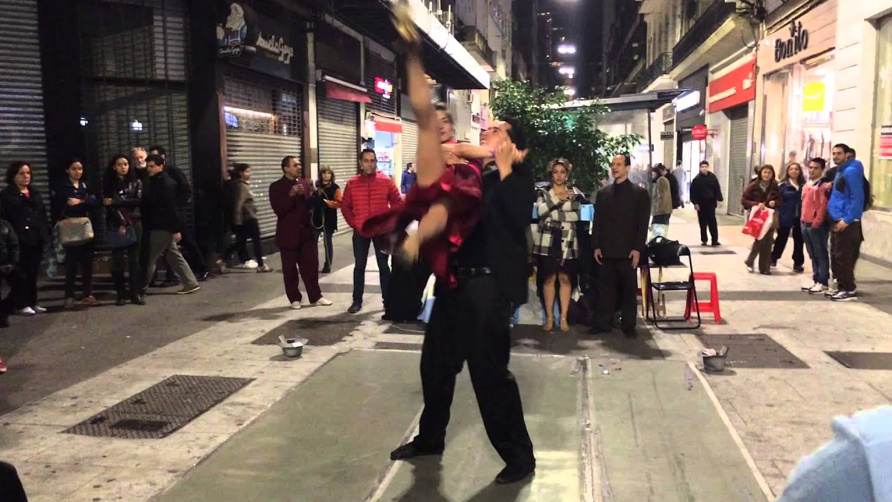 Street Tango Show, Florida Street, Buenos Aires, Argentina. - YouTube