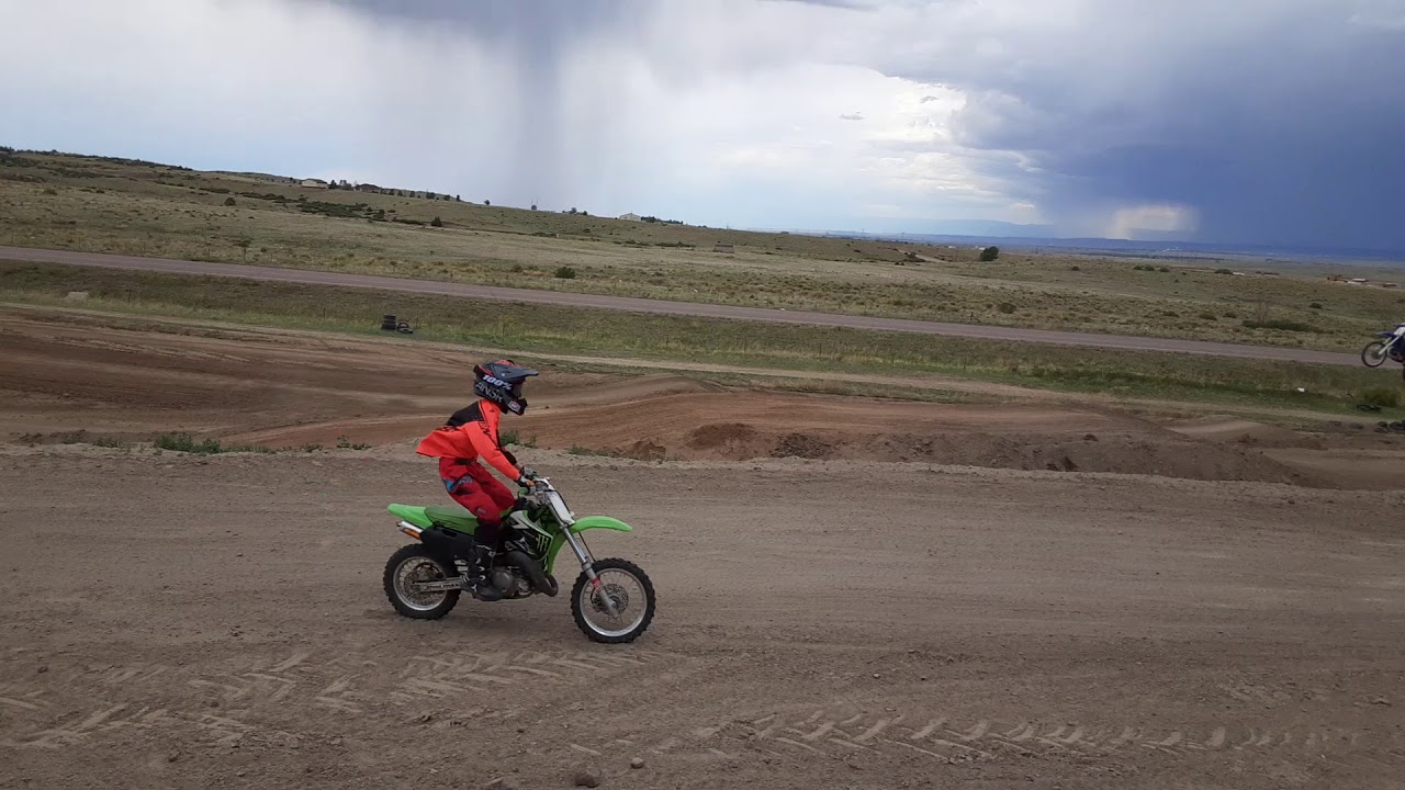 KX 65 jumping table top at Ramm offroad park - YouTube