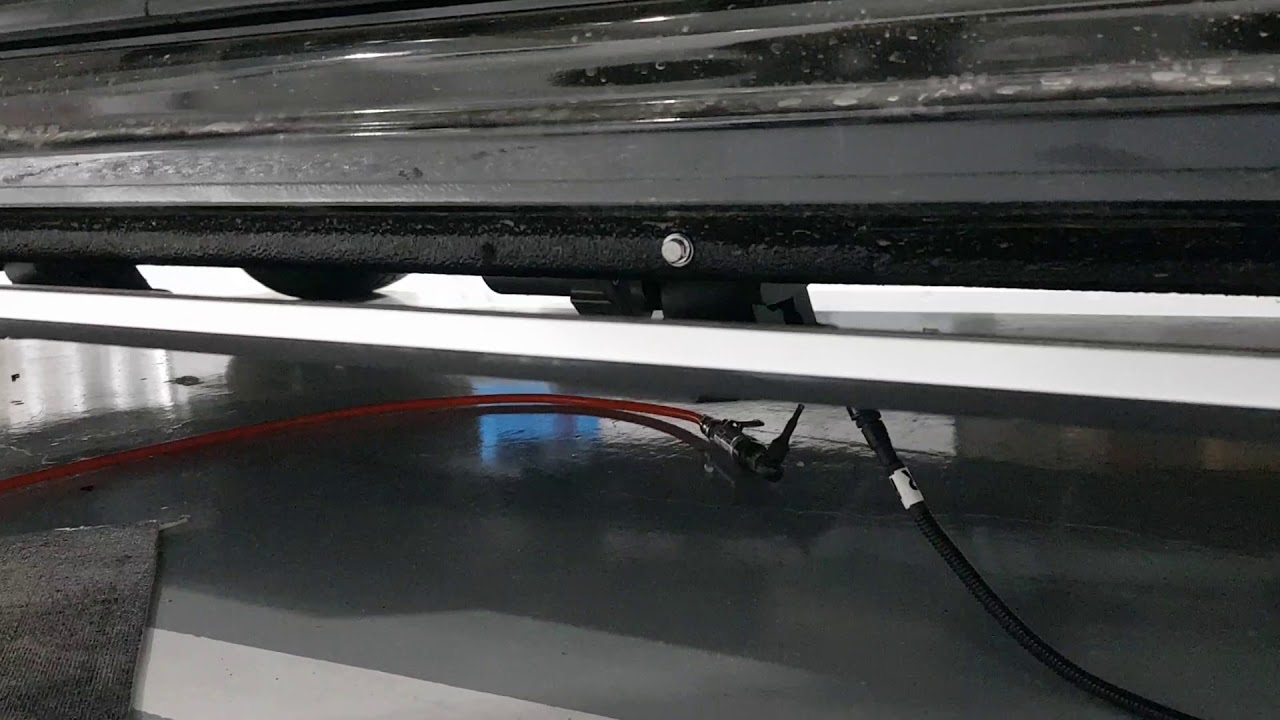 Renault master automatic side step[르노마스터 전동 스텝] - YouTube