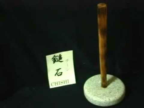 Okinawan Karate Training Tool：鎚石 (チーシ ) Chiishi - YouTube