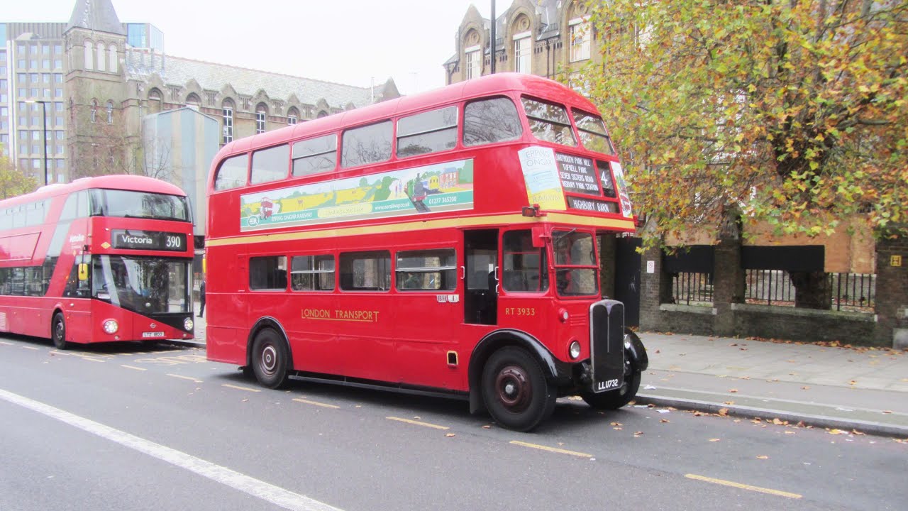 Archway Vintage Bus Running Day, 3rd November 2024. - YouTube