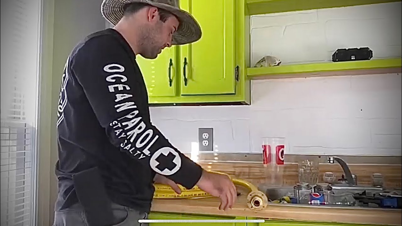 How to connect homeflex csst gas pipe to floor flange easy. - YouTube