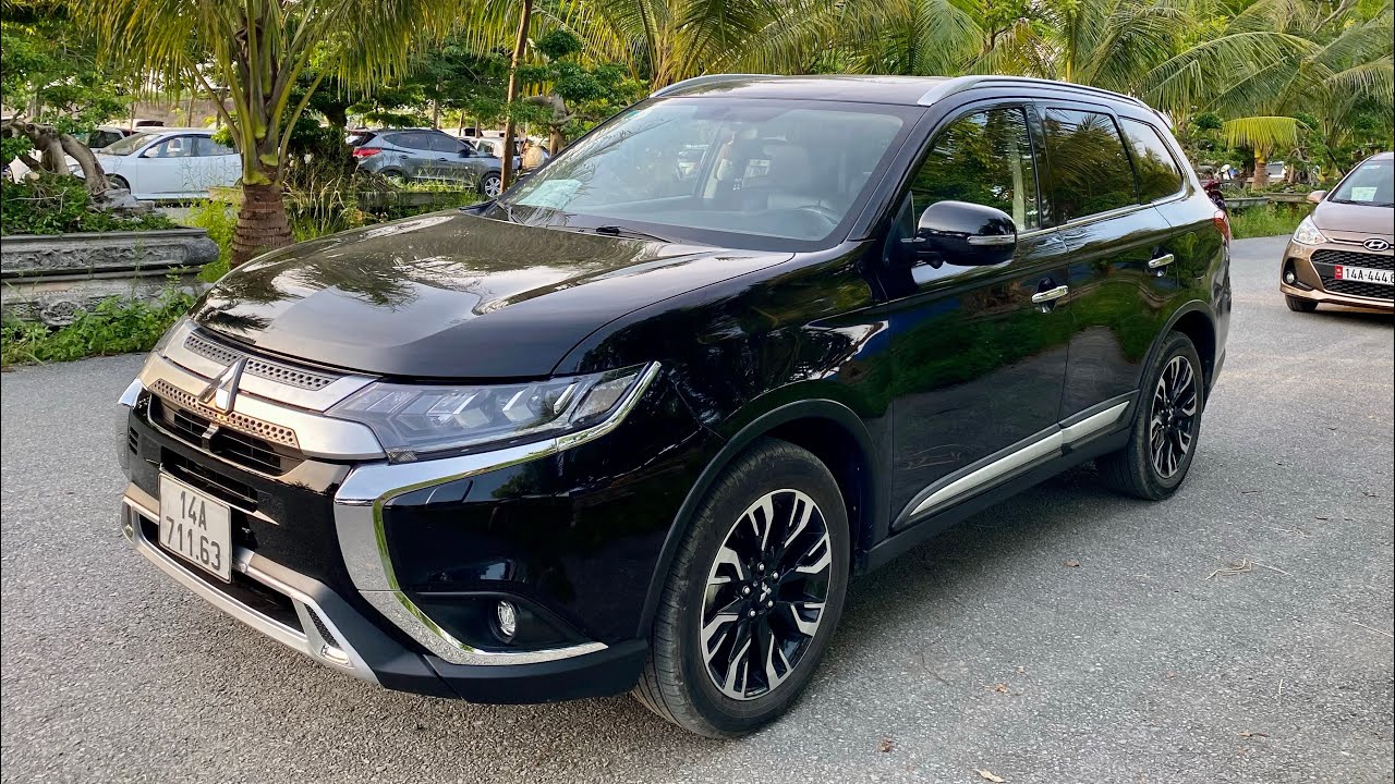 Mitsubishi Outlander 2020 CVT Premium chỉ nhô 600 xe gia đình 7 chỗ|Lh ...