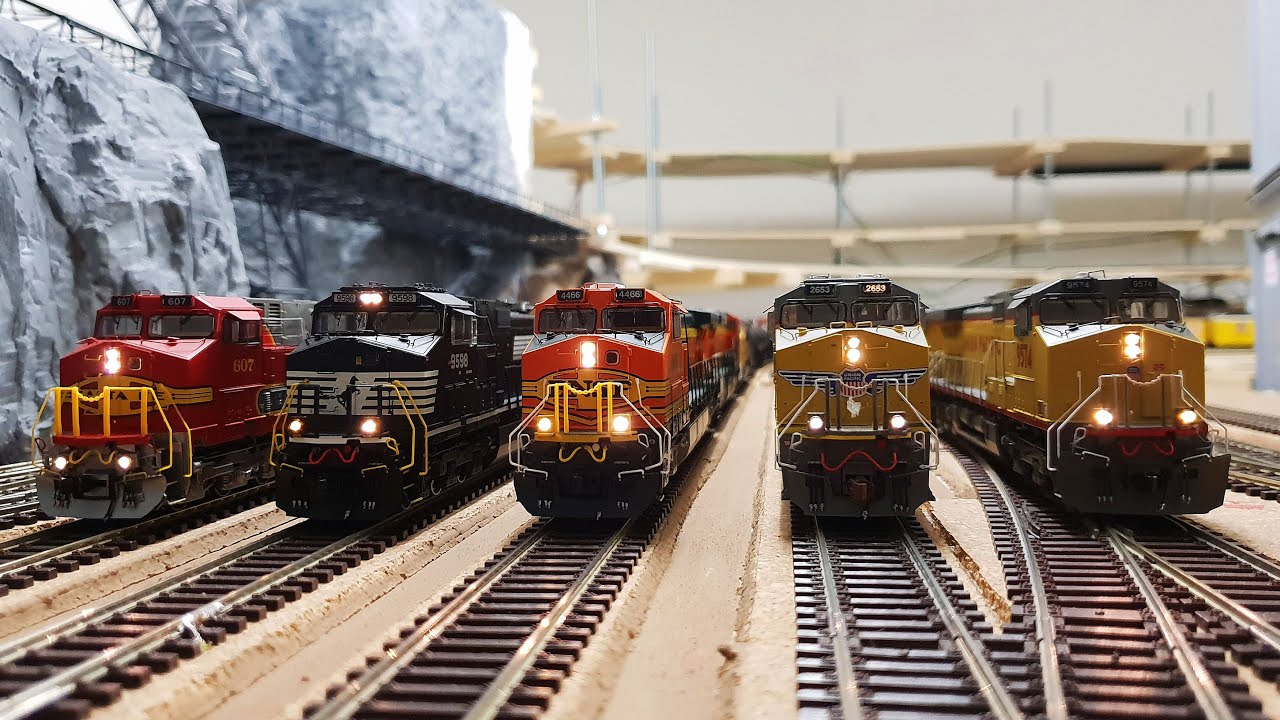 USA Special in H0 scale - Trainaction with a lot of north american ...