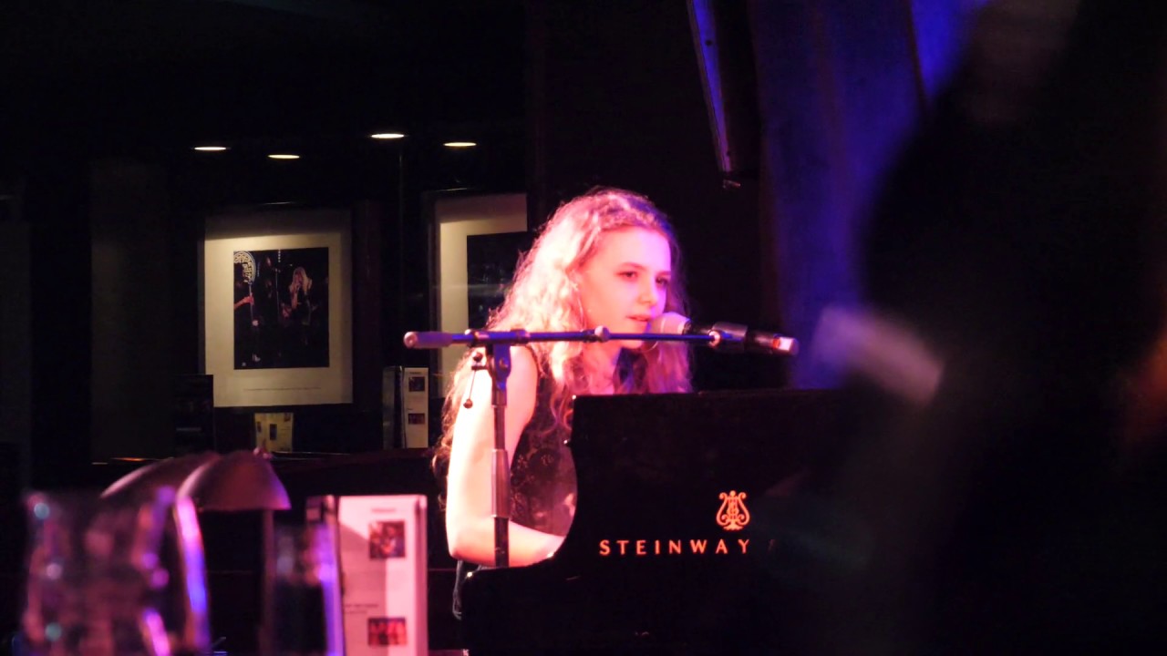 ELLIE HARRIS Live at PizzaExpress Live 2020 - Daze - YouTube