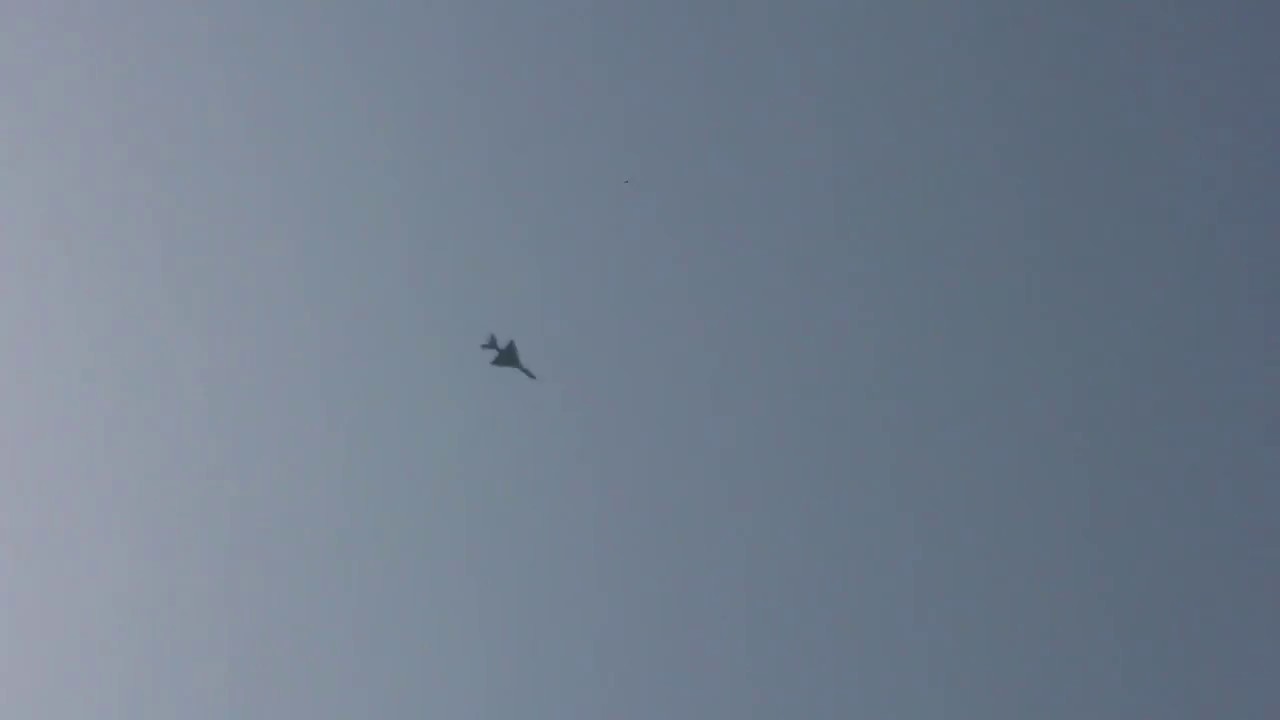 Fighter Jet Engine Sound | Roaring Onto Sky - YouTube