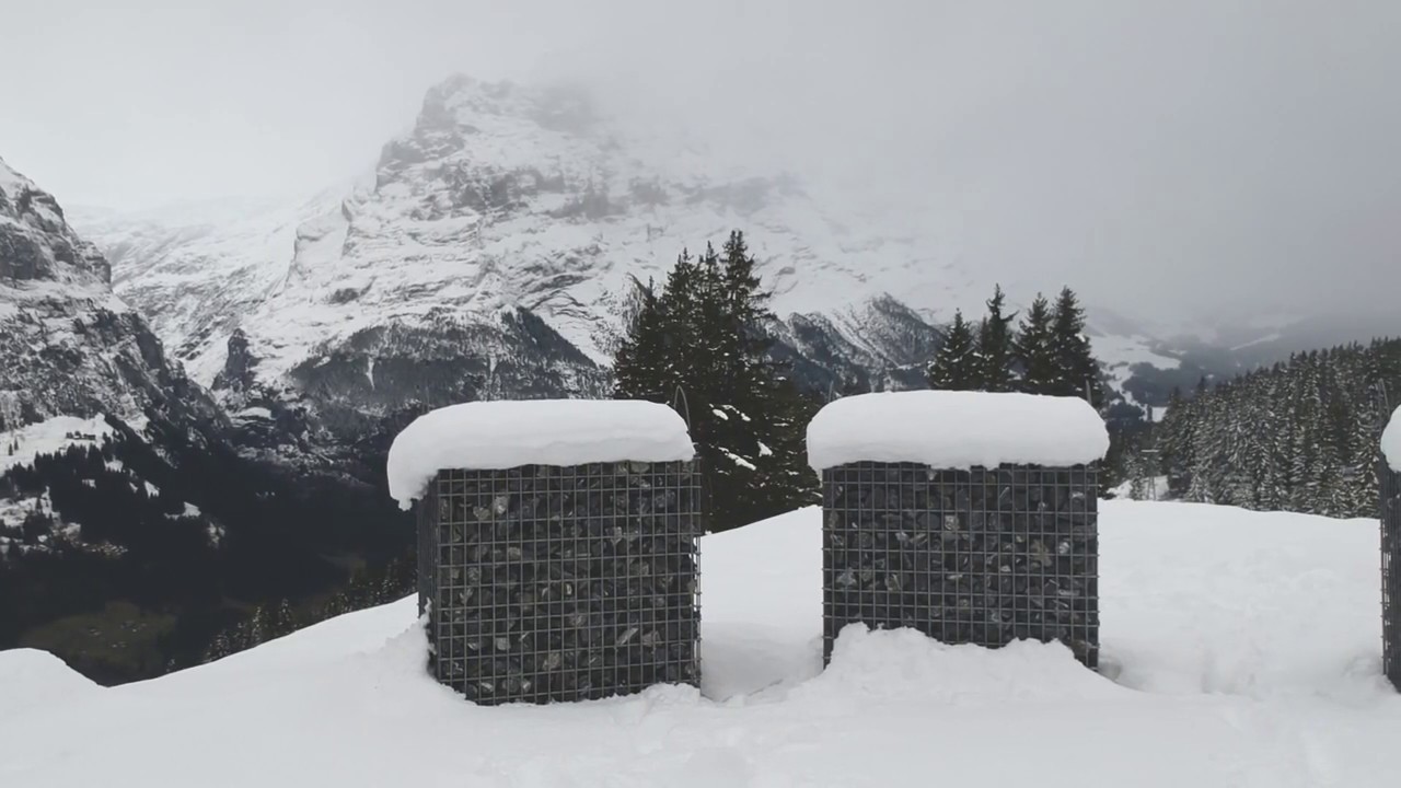 Snow fall in Grindelwald - YouTube