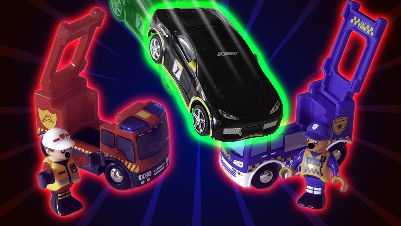 BRIO Trains: Car chase with the Police car, Firetruck and Action ...